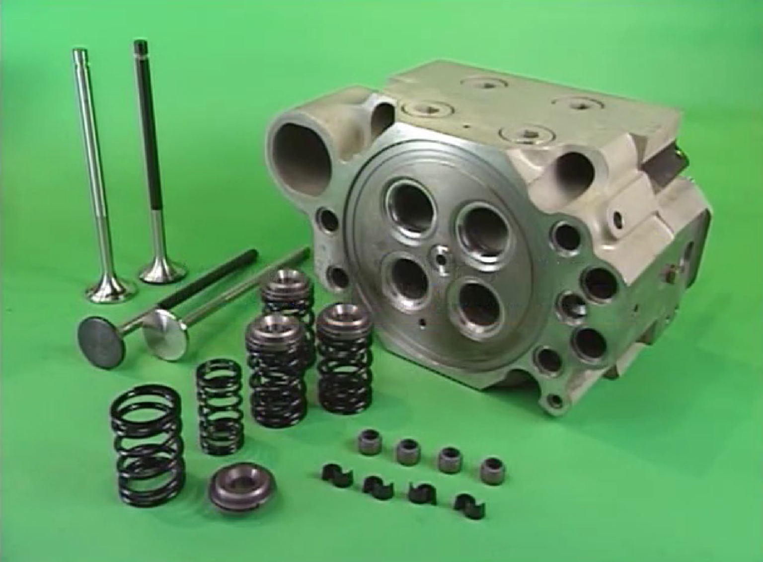 Cylinder Head Overhaul on Marine Diesel Engines | Disassembly, Valve ...