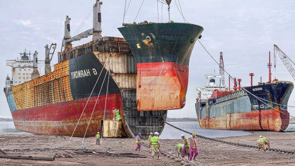 10 Largest Ship Graveyards in the World: Where Vessels Go to Die ...